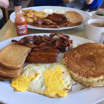 FLIPS RESTAURANT - Updated December 2025 - 38 Photos & 82 Reviews - 575 ...