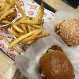 ZO’S GOOD BURGER E. DEARBORN - Updated July 2025 - 266 Photos & 236 ...
