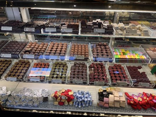 MIGNON CHOCOLATE - 159 Photos & 152 Reviews - 6 E Holly St, Pasadena ...