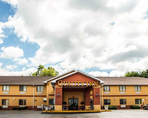 QUALITY INN - Updated June 2026 - 21 Photos & 24 Reviews - 1409 W US 50 ...