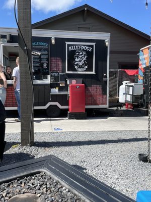 ALLEY DOGZ - Updated December 2025 - 15 Photos & 28 Reviews - 1661 NE ...