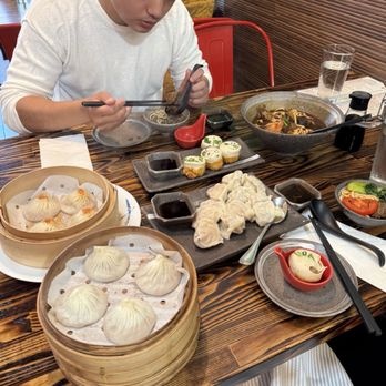 DUMPLING HOURS - Updated June 2025 - 482 Photos & 188 Reviews - 3331 ...