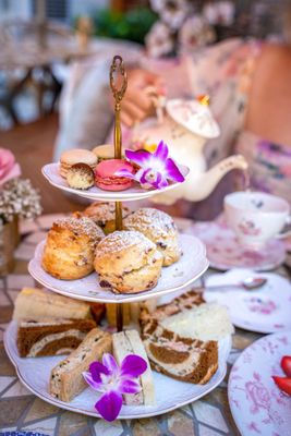 LITTLE HEN - HOUSTON - Updated December 2025 - 1372 Photos & 487 ...