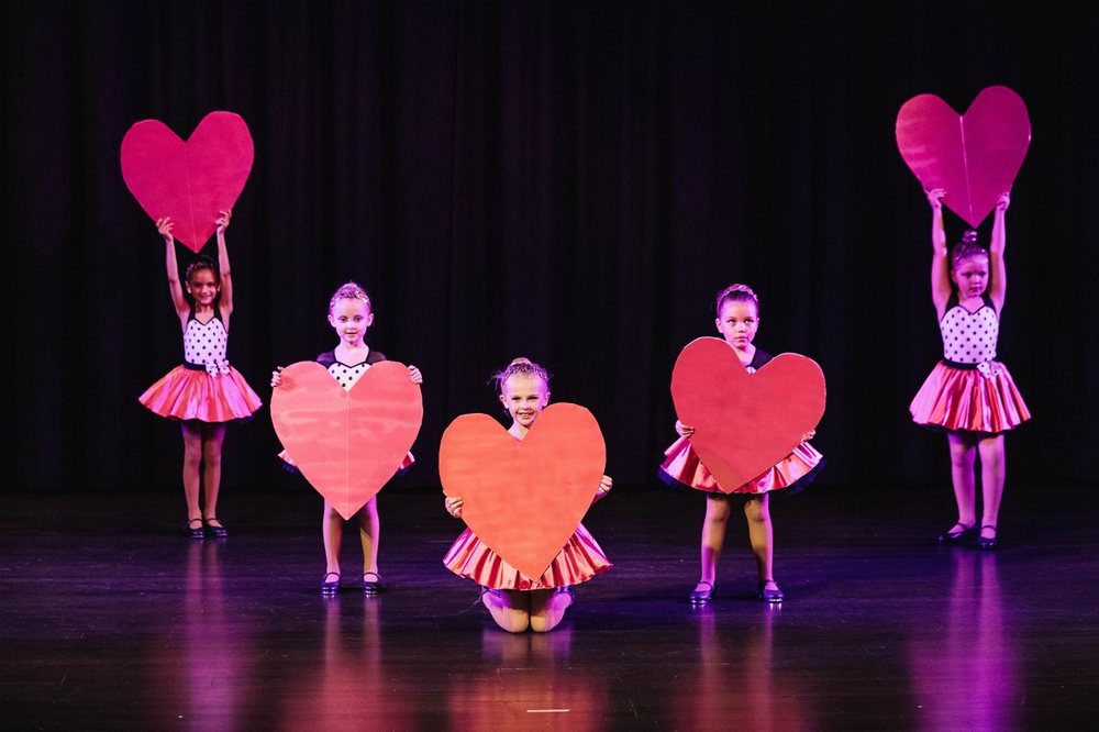 SHAKE DANCE SCHOOL - Updated August 2024 - 16 Photos - 10 Love St ...