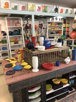 THE JUNK HOUSE FLEA MARKET - Updated September 2025 - 24 Photos - 115 W ...