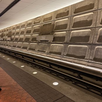 GALLERY PLACE-CHINATOWN METRO STATION - Updated August 2025 - 257 ...