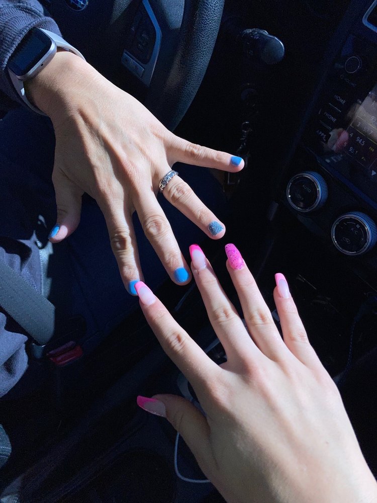 HAPPY MANI PEDI - Updated October 2025 - 29 Photos & 30 Reviews - 301 ...
