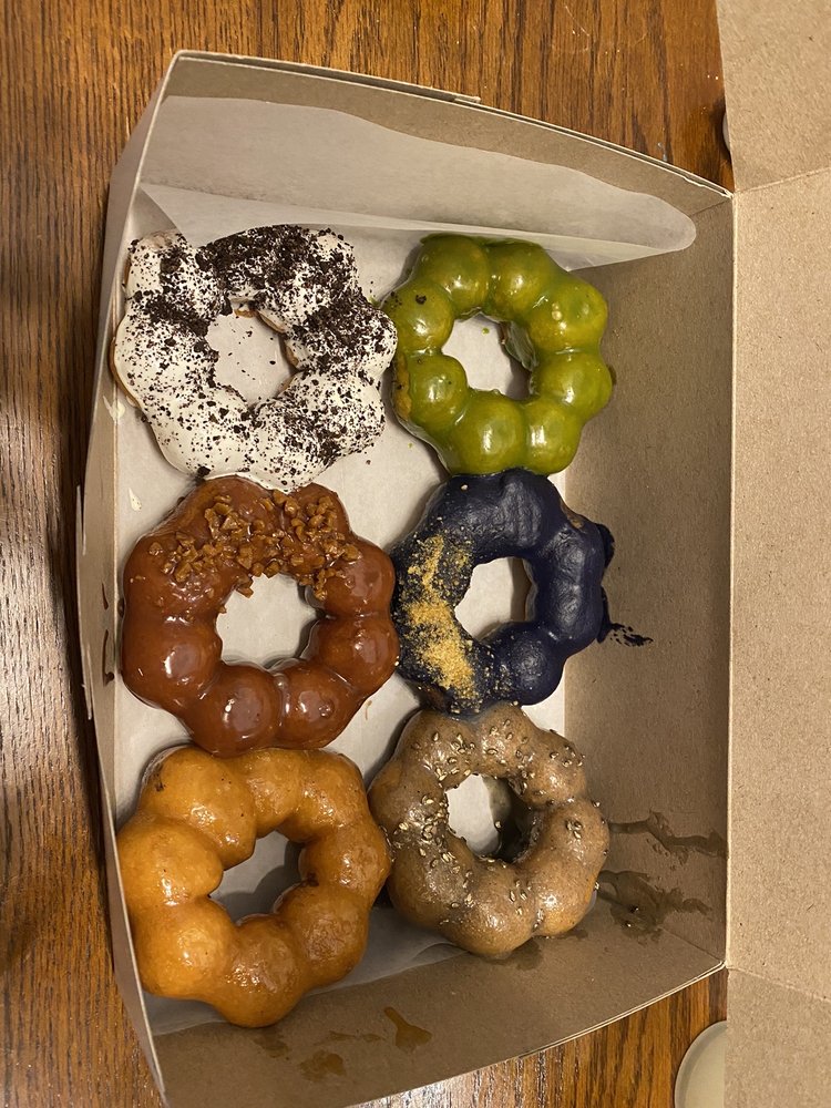HACHI MOCHI DONUTS - 21 Photos - 656 College Street, Toronto, Ontario ...