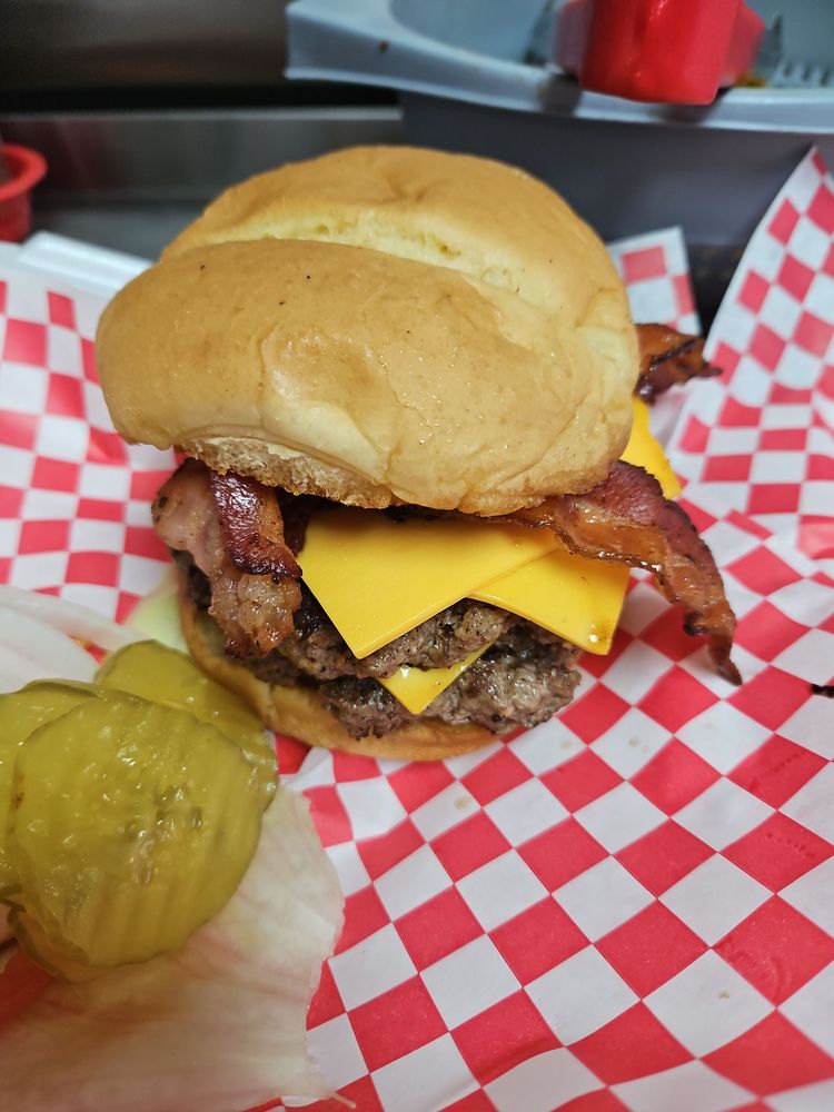 ODELLS BAR & GRILL - Updated October 2025 - 400 N Central Ave ...