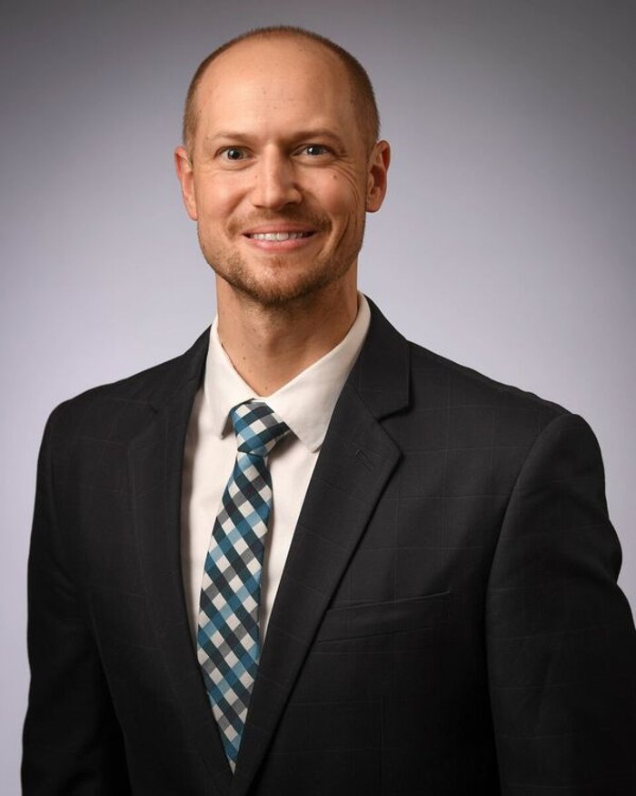 SCOTT LINGER, MD - Updated December 2025 - 639 S Walker St, Bloomington ...