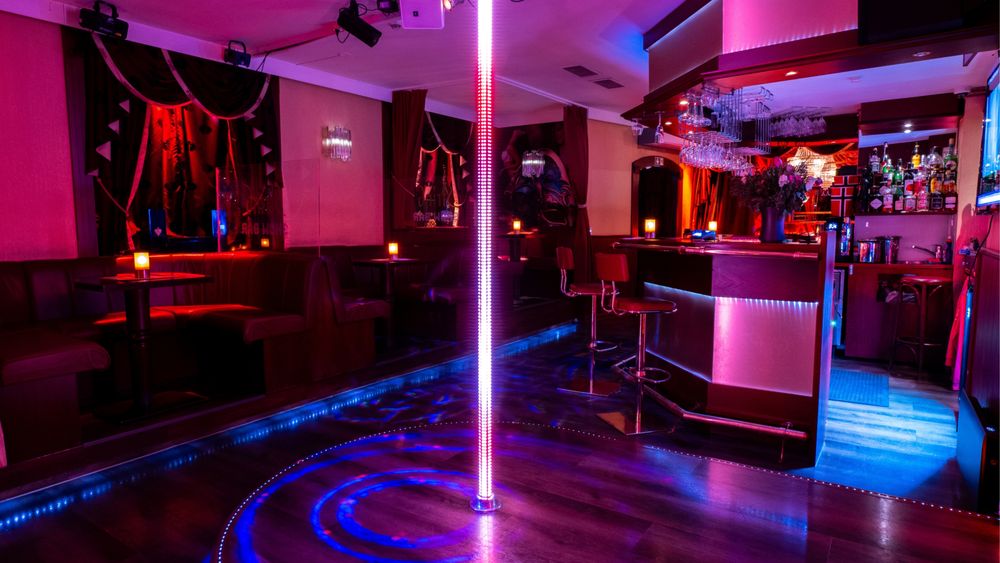 STRING SHOW BAR - Updated October 2025 - 11 Photos - Skippergata 21, Oslo, Norway - Strip Clubs ...