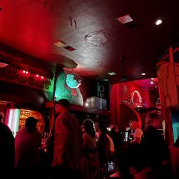 CLUB CHARLES - Updated April 2025 - 39 Photos & 90 Reviews - 1724 N ...