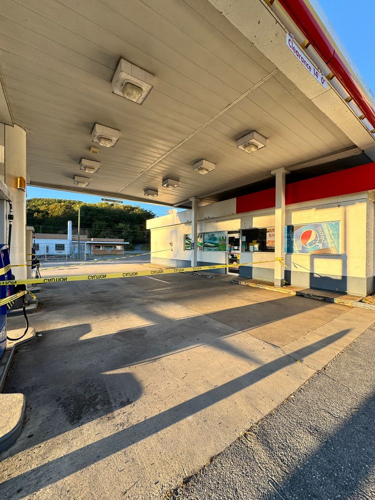 SHELL PRIYANSH MART - Updated January 2025 - 502 W Ridgeway St, Clifton ...