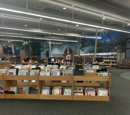 LIBRARY CENTER - Updated October 2025 - 24 Photos & 18 Reviews - 4653 S ...