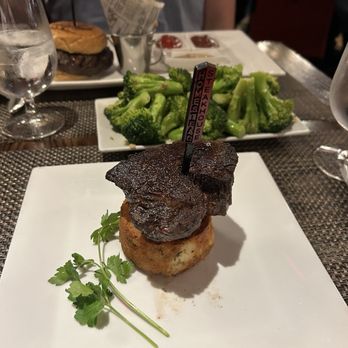 OLD HOMESTEAD STEAK HOUSE - Updated January 2025 - 1213 Photos & 1394 ...