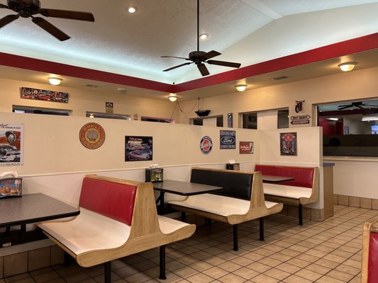 ICEBERG DRIVE INN - Updated January 2026 - 66 Photos & 125 Reviews ...