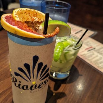 EL ARROYO - Updated December 2024 - 191 Photos & 257 Reviews - 126 S ...