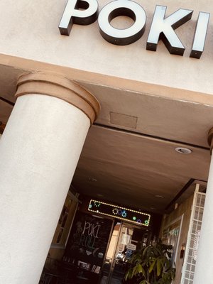 POKI ROLL - Updated August 2025 - 1144 Photos & 1516 Reviews - 5721 ...