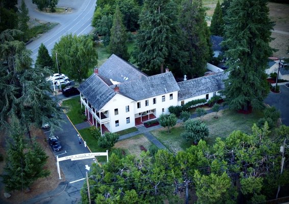 WOLF CREEK INN AND TAVERN - Updated April 2025 - 185 Photos & 118 ...