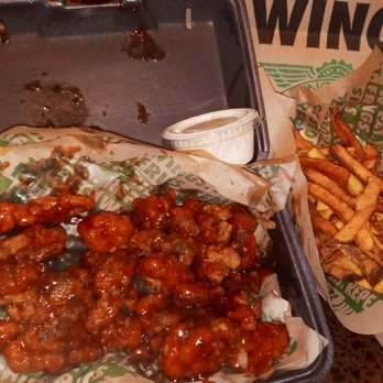 WINGSTOP - Updated May 2025 - 123 Photos & 263 Reviews - 2777 W Craig ...