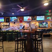 KELLY’S HALF SHELL PUB - 231 Photos & 222 Reviews - 390 N Suncoast Blvd ...