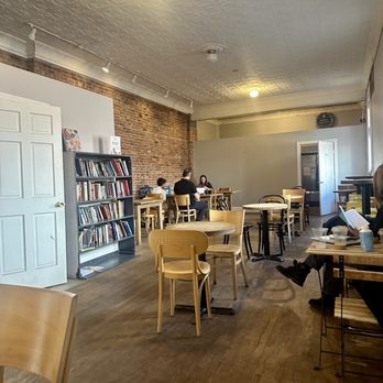 CAFÉ GRUMPY - Updated July 2025 - 131 Photos & 296 Reviews - 193 Meserole Ave, Brooklyn, New ...