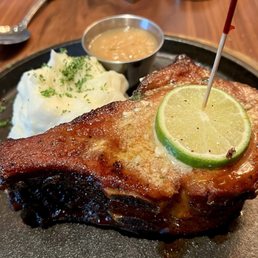 PERRY’S STEAKHOUSE & GRILLE - RICHMOND - Updated July 2025 - 379 Photos ...