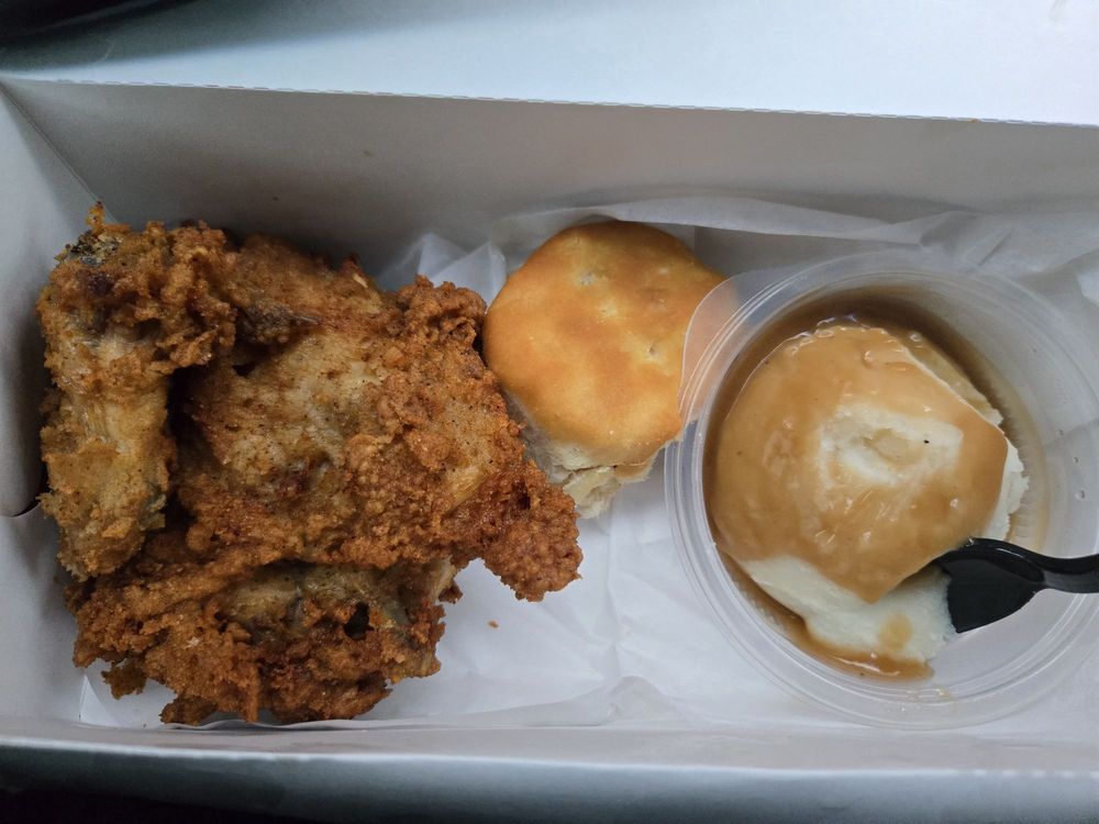 KFC - Updated January 2026 - 23 Reviews - 2404 Memorial Pkwy ...