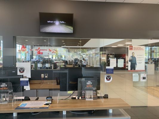 MIKE REZI NISSAN - Updated January 2026 - 10 Photos & 82 Verified ...