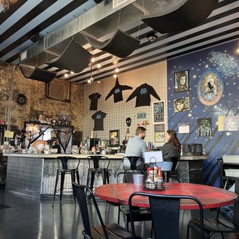 BLUE MOON TOO - Updated February 2025 - 1255 Photos & 683 Reviews ...