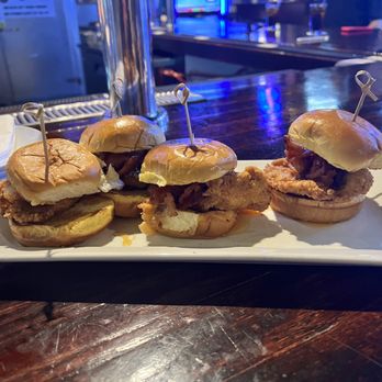 DUFFER’S PUB - Updated January 2026 - 30 Photos & 55 Reviews - 950 N ...