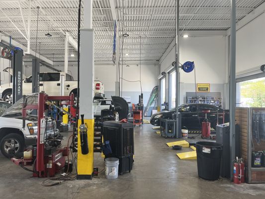 AUTO DALLAS SERVICE CENTER - Updated November 2025 - 11 Photos - 2647 W ...