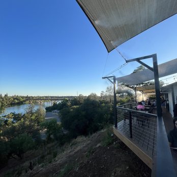 CRAWDADS ON THE LAKE - Updated September 2024 - 190 Photos & 311 ...