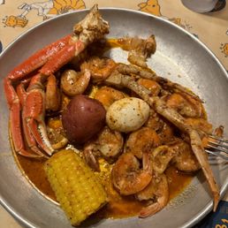 BLUE HOOK CAJUN SEAFOOD & BAR - Updated December 2025 - 68 Photos & 140 ...