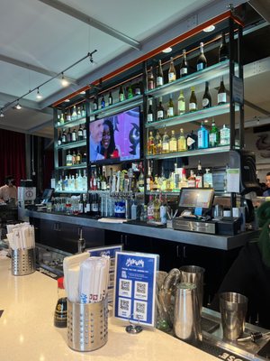 MIKUNI JAPANESE RESTAURANT & SUSHI BAR - Updated September 2024 - 3339 ...