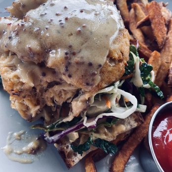 CINDY LOU’S FISH HOUSE - Updated September 2024 - 345 Photos & 176 ...