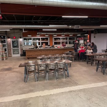 CROOKED HANDLE BREWING PIQUA - Updated January 2025 - 38 Photos & 24 ...