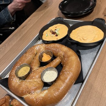 ALTER BREWING + KITCHEN - Updated June 2024 - 153 Photos & 92 Reviews ...