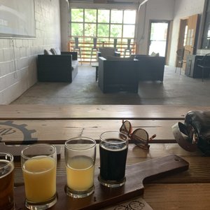 HUDSON ALE WORKS - 63 Photos & 37 Reviews - 17 Milton Ave, Highland ...