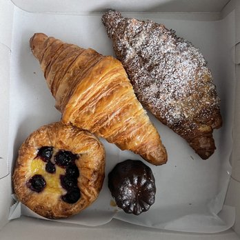 FUJI BAKERY - Updated November 2024 - 1093 Photos & 545 Reviews - 526 S ...