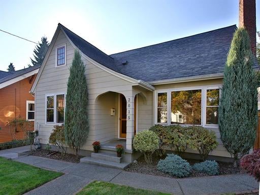 GREENBRIDGE PROPERTIES - 22 Photos & 30 Reviews - 511 SW 10th Ave ...