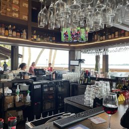 RIVER ROCKS DINING DOCKSIDE - Updated December 2025 - 325 Photos & 542 ...