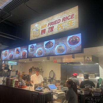 MR FRIED RICE - Updated July 2025 - 56 Photos & 26 Reviews - 135 W 50th ...