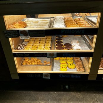 SLODOCO DONUTS - Updated July 2024 - 1458 Photos & 1272 Reviews - 793 E ...