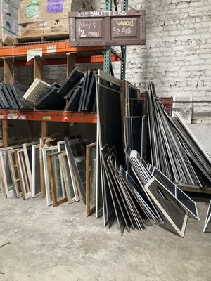 THE LOADING DOCK - Updated December 2025 - 58 Photos & 19 Reviews - 2 N ...