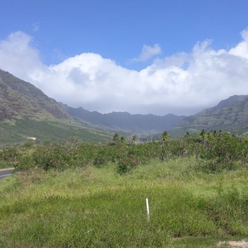 MAKAHA VALLEY COUNTRY CLUB - Updated December 2025 - 109 Photos & 28 ...