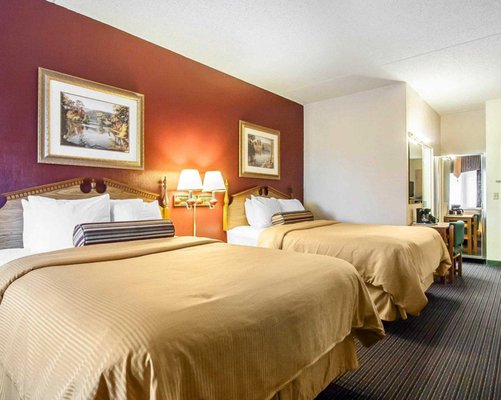 CLARION INN BRANSON - 40 Photos & 23 Reviews - 2820 W Hwy 76, Branson ...