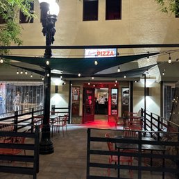 LOOSIES PIZZA - Updated December 2025 - 203 Photos & 241 Reviews - 300 ...