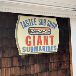 TASTEE SUB SHOP II - Updated July 2025 - 64 Photos & 180 Reviews - 3087 ...