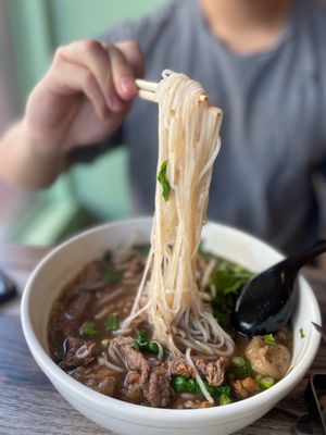 CHEF G ON 4TH THAI STREET FOOD - Updated May 2024 - 844 Photos & 367 ...